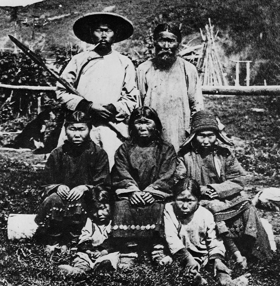 FolkCostume&Embroidery: Costume of the Peoples of the lower Amur