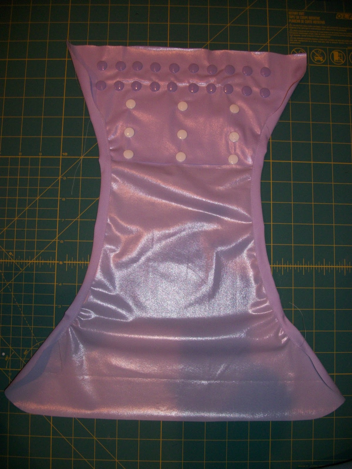 Simple Diaper-Sewing Tutorials: Flip-Style and Elemental-Style Diaper