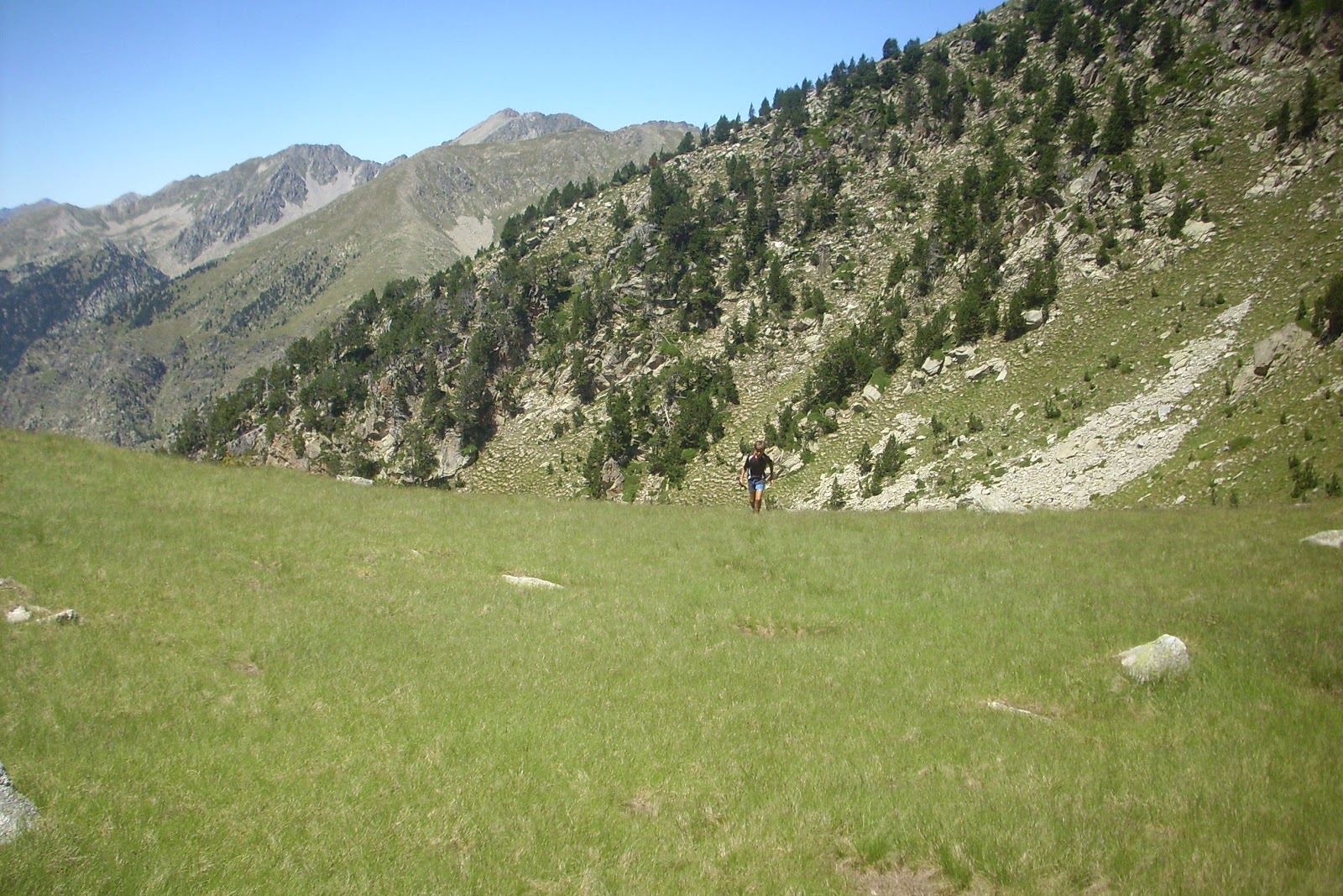 goterris: DEL PLANELL D'AIGÜESTORTES ALS ESTANYS DE DELLUI