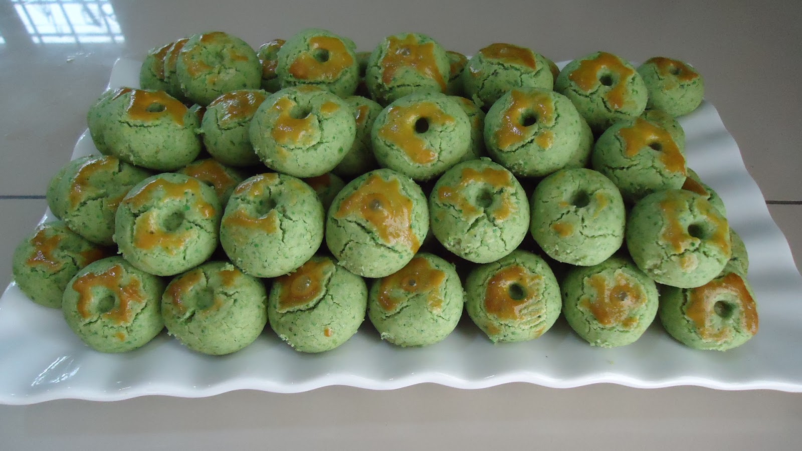 Zara ♥ Baking: GREEN PEA COOKIES...