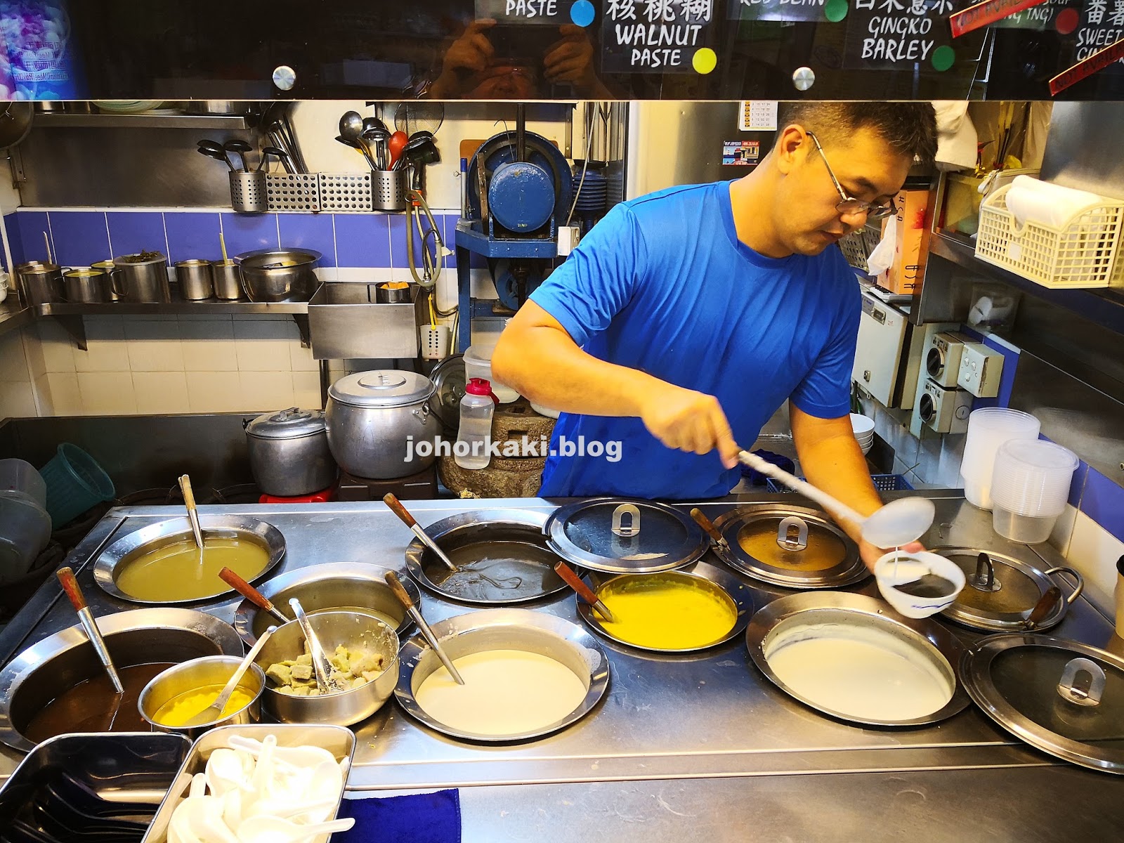 Authentic Traditional Chinese Desserts in Chinatown Complex. 115 Tang ...