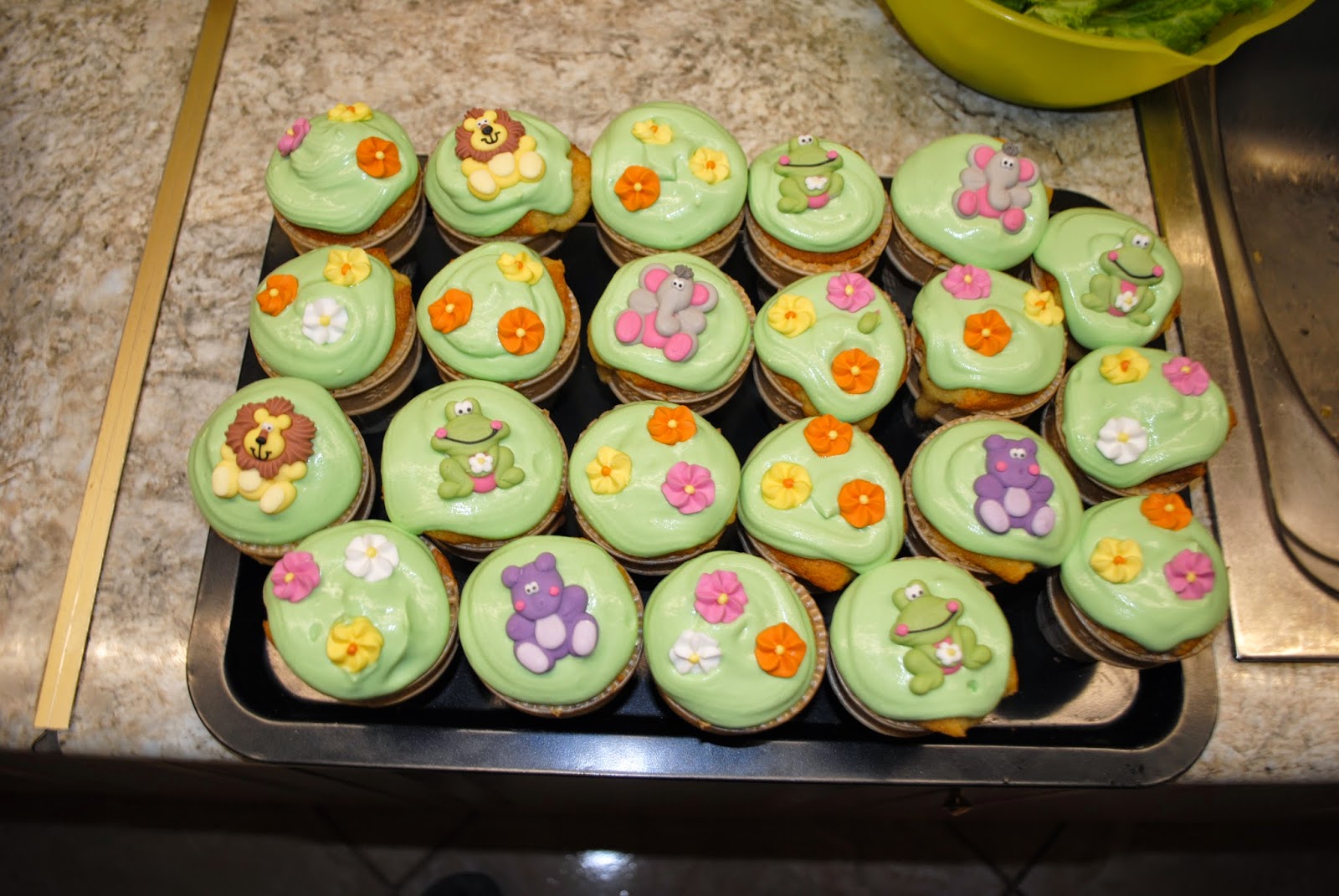 Χιώτικες Διαδρομές: Cup cake CAKE χωνάκι παγωτού αλλιώς...