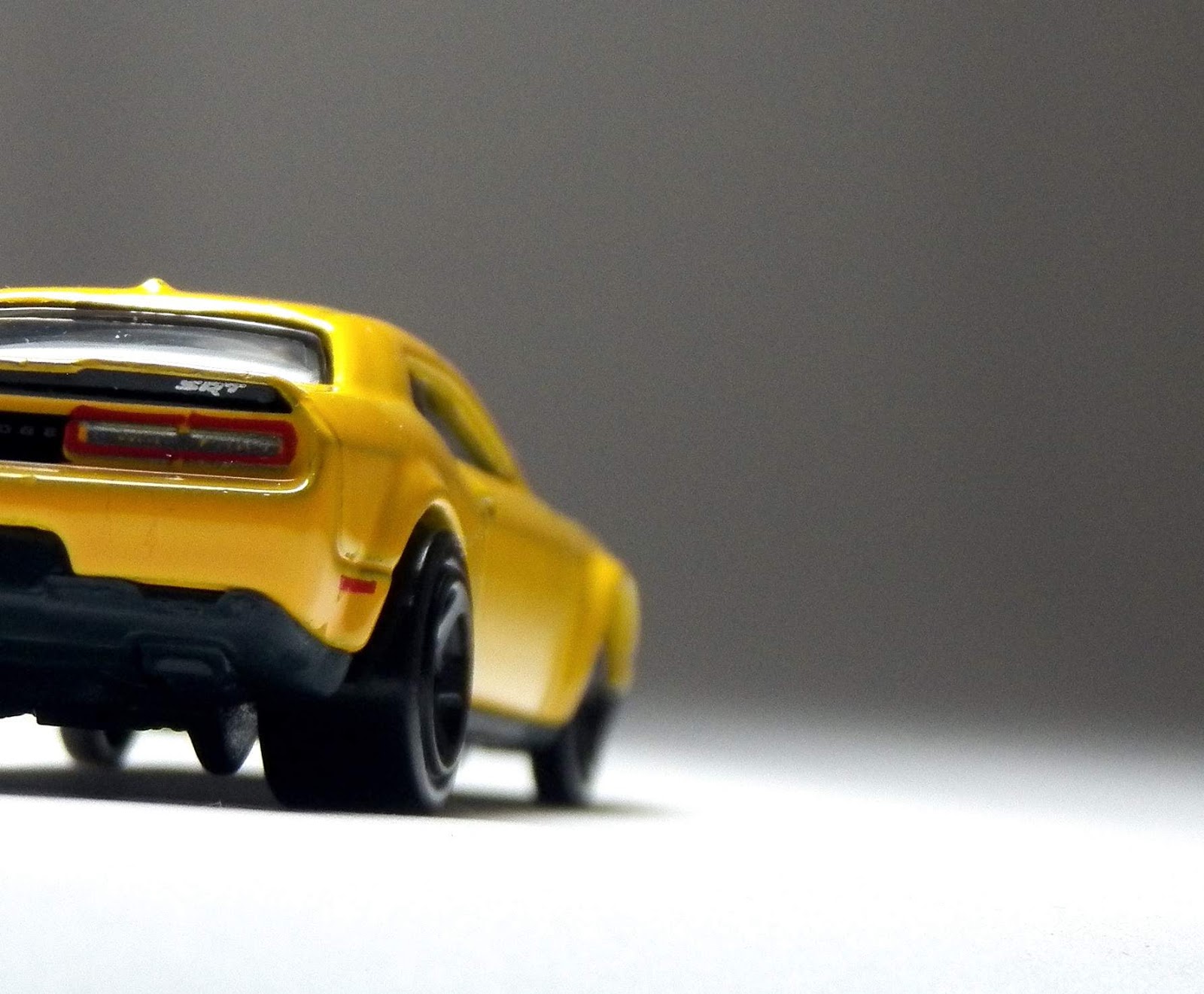 Lançamento Hot Wheels 18 Dodge Challenger Srt Demon