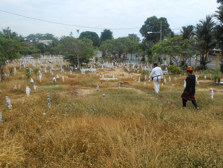 SENI LAMA MELAYU (MALAY OLDEN ART): Batu nesan Aceh di makam Hang Tuah ...