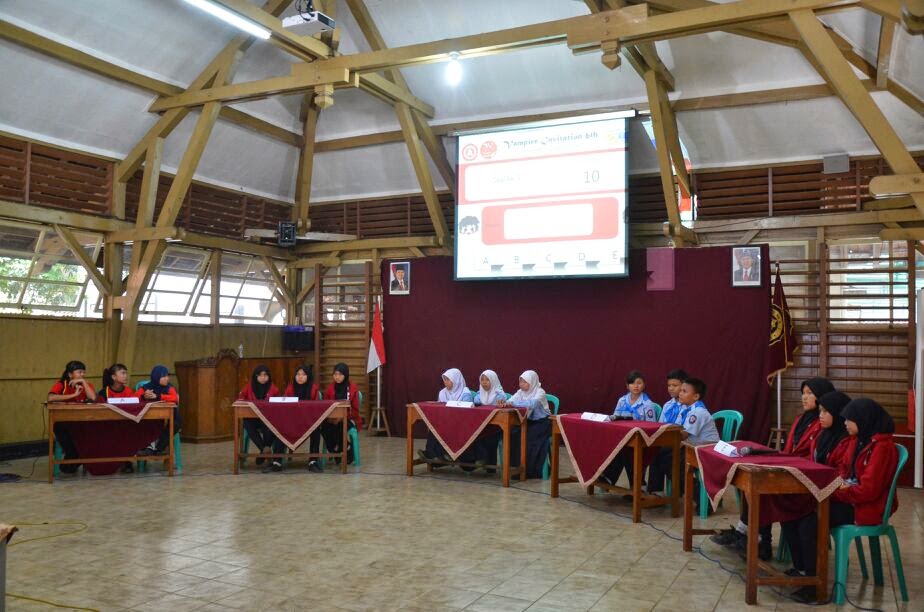 PMR SMAN 1 Purwokerto Adakan Lomba Vampire Invitation