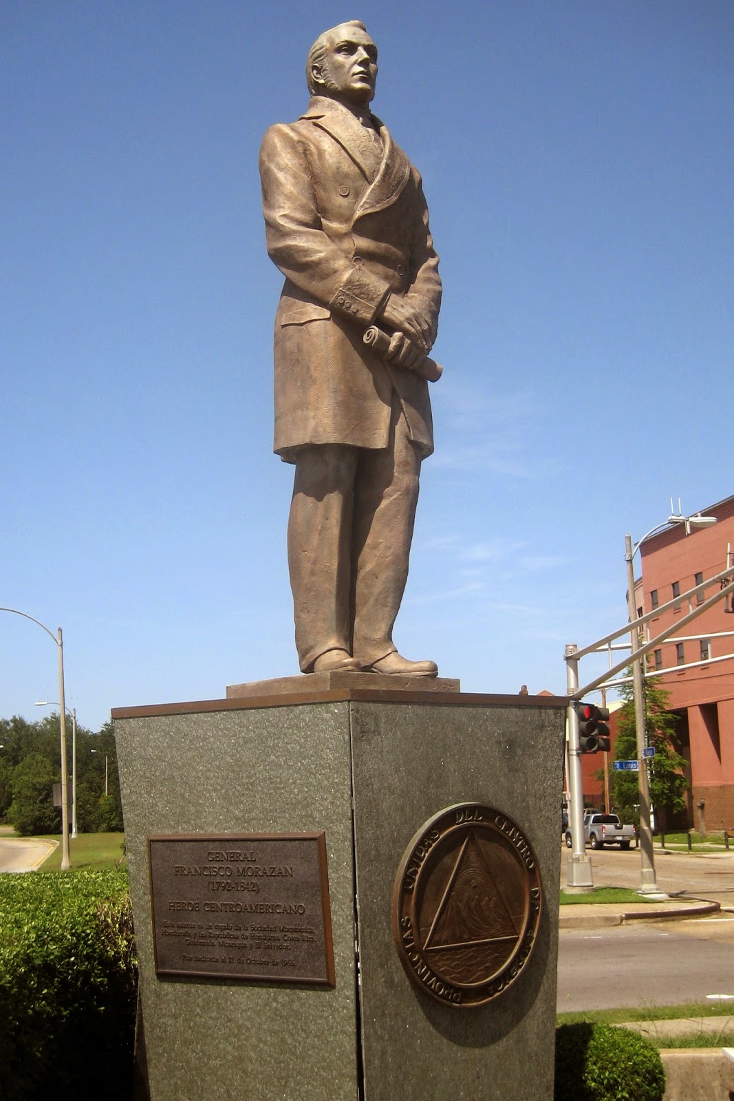 Calibariel: Escultura e Historia: Mario Zamora, escultor de Morazán