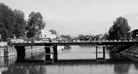 CHINAR SHADE : CONSTRUCTION OF BUDSHAW BRIDGE SRINAGAR