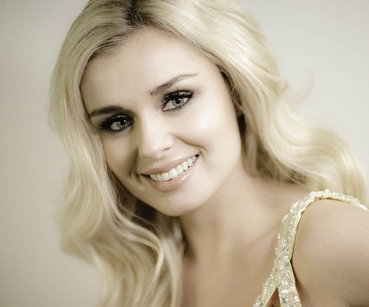 Actress and Celebrity Pictures: Katherine Jenkins
