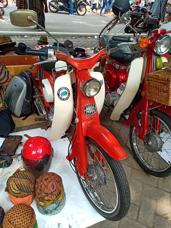 Jual Motor ANTIK Honda C50 Merah Ngejreng PDIP - LAPAK MOBIL DAN MOTOR ...