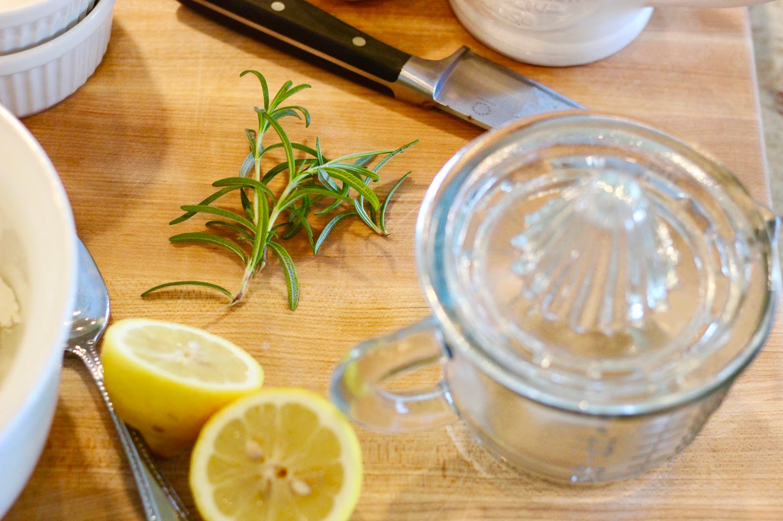 15009 Farmhouse: Herbed Lemon Goat Cheese Dip with Toasted Baguette