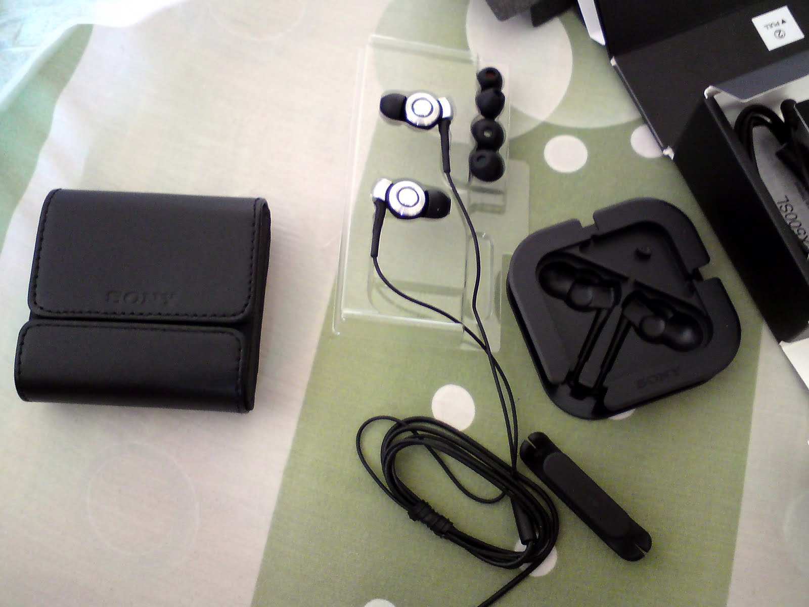 The Hunt For Audio Perfection: The Sony MDR EX 500 SL Precision Studio ...