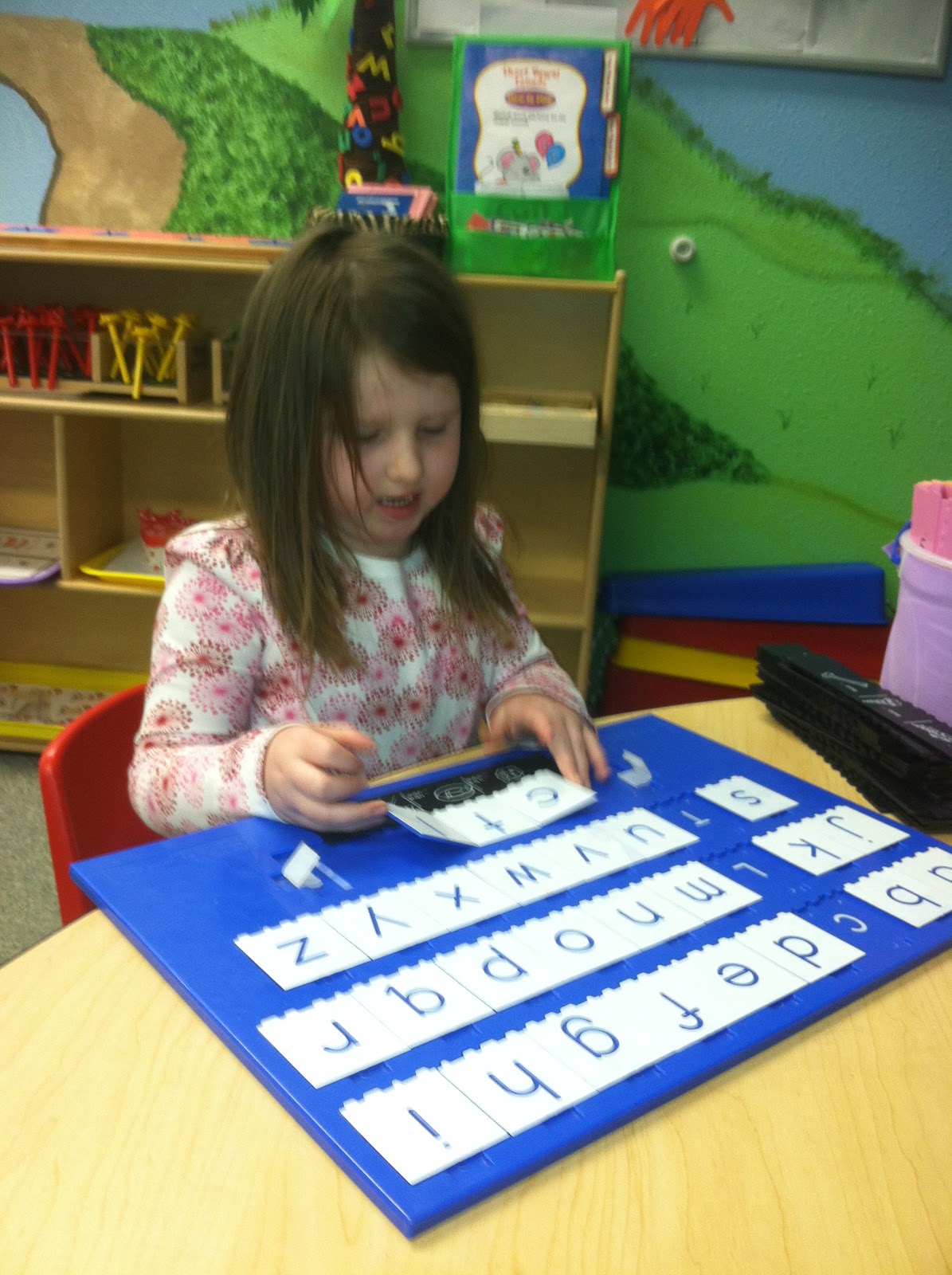 Discovery Kidzone Montessori Adventures: Word Work Wednesday!