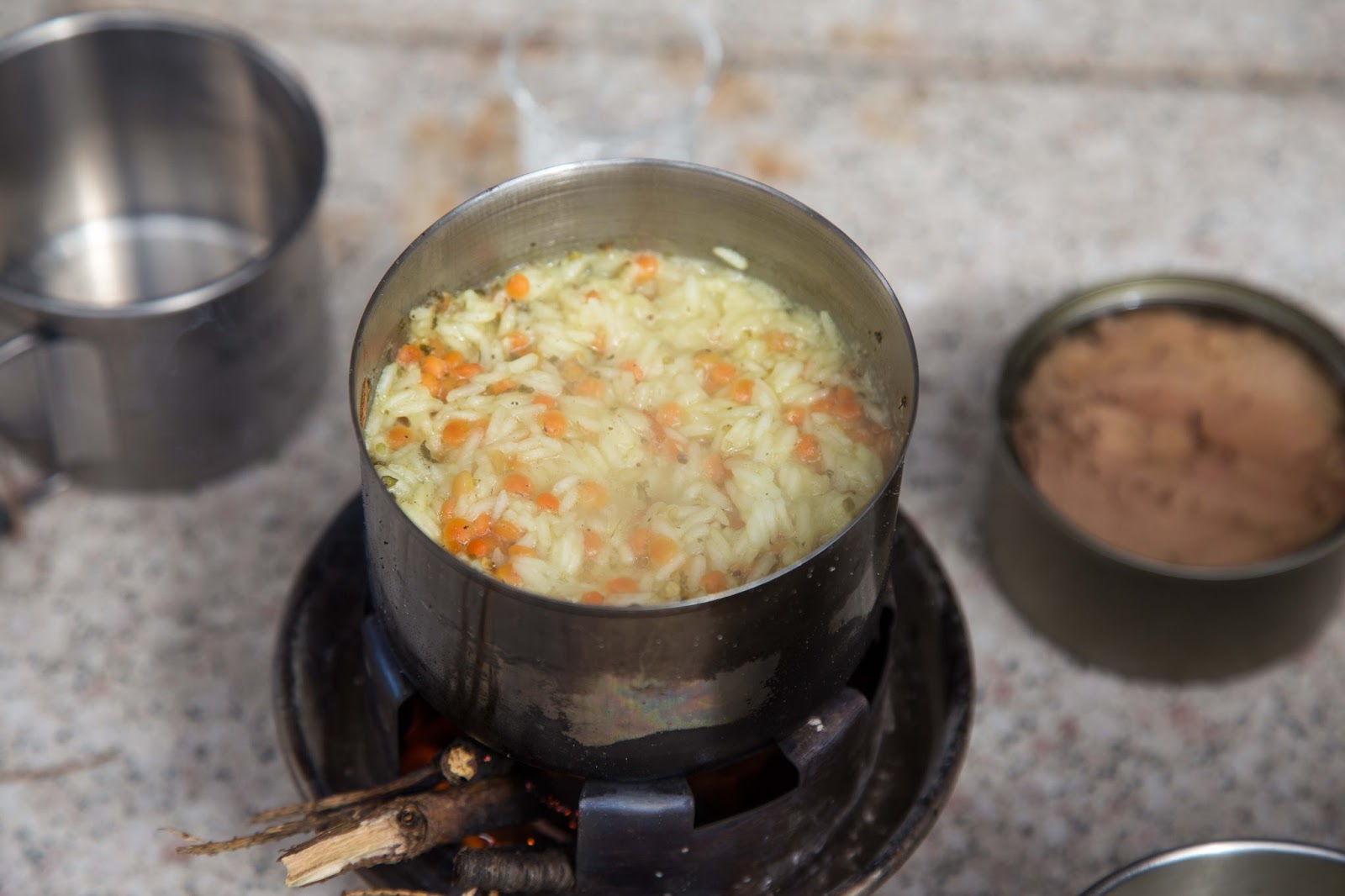 BMA Outdoor Kitchen | Thunfisch in der Dose mit Reis und Linsen