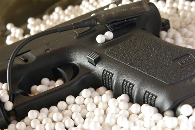 welcome to the world of weapons: Pistol 16mm