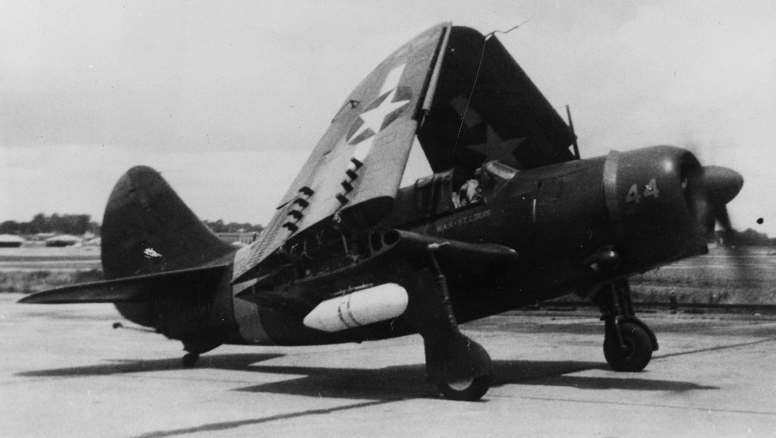 Tailhook Topics: Things Under Wings - Radar