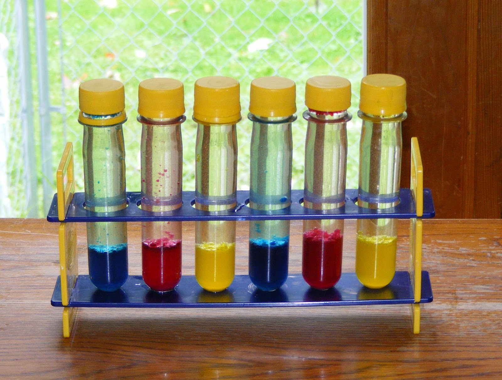 Ten kids and a Dog: A homemade lava lamp--revisited