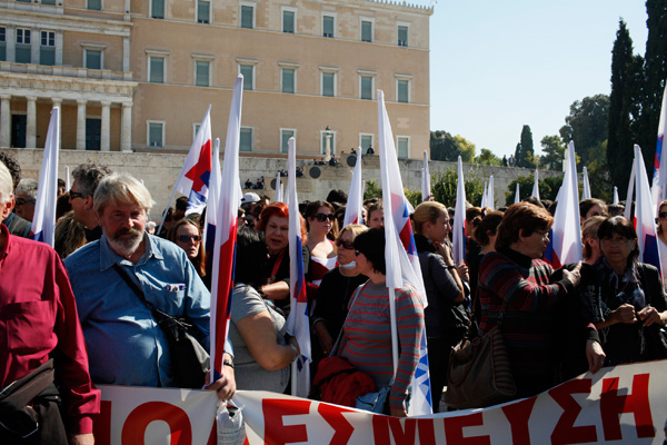 ΠΡΕΖΑ TV ©: ΚΑΙ ΝΕΕΣ ΦΩΤΟΓΡΑΦΙΕΣ ΑΠΟ ΤΗΝ ΕΙΡΗΝΙΚΗ ΣΥΓΚΕΝΤΡΩΣΗ ΣΗΜΕΡΑ ...