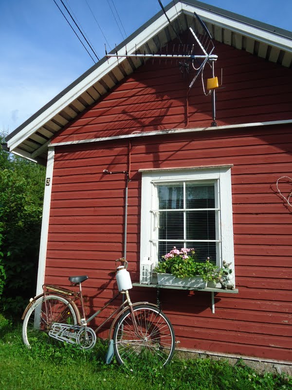 Markka-aika: Lomille lompsis sekä tuhat ja yksi työtä