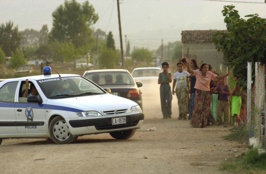 ΓΥΦΤΟΙ ΣΤΑ ΛΑΚΩΝΙΑ ΕΙΧΑΝ ΠΑΡΕΙ ΑΜΠΑΡΙΖΑ ΤΑ ΧΩΡΙΑ ΚΑΙ ΞΑΛΑΦΡΩΝΑΝ ΣΠΙΤΙΑ ...