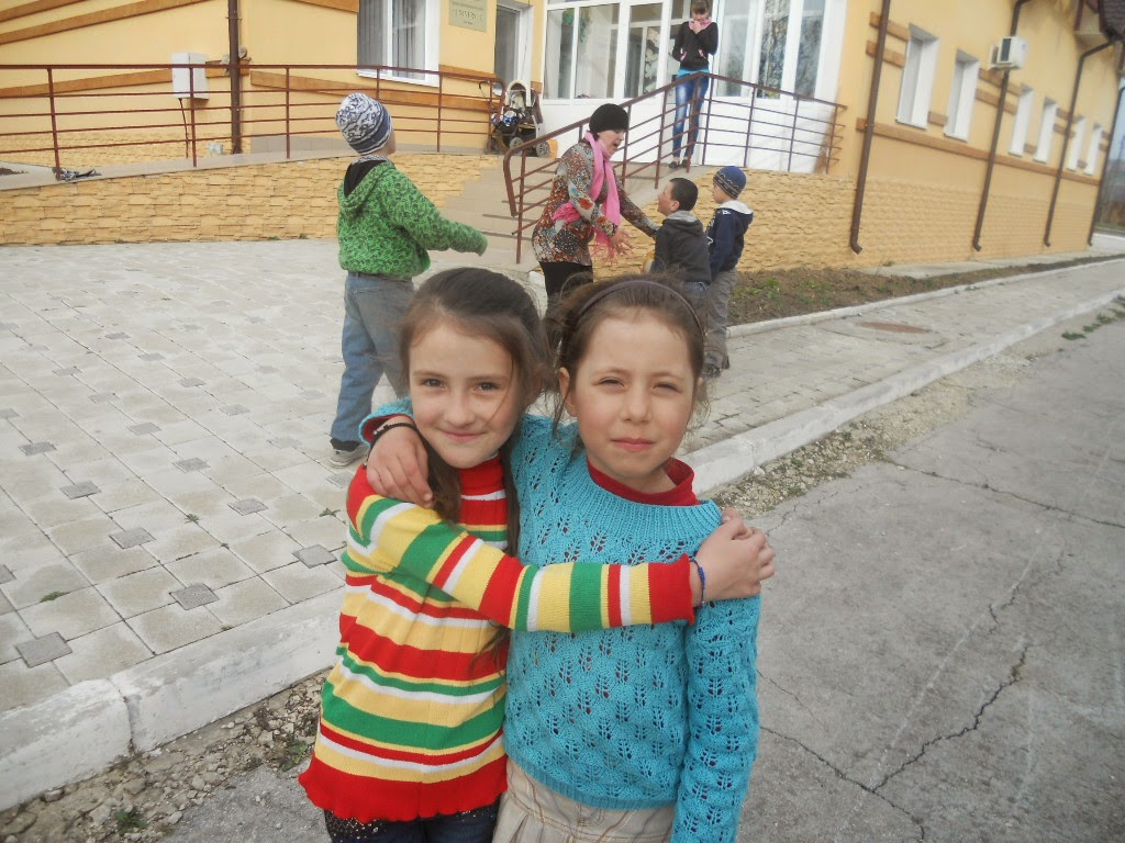 Warren's Moldovan Way: Moldova reruns - children