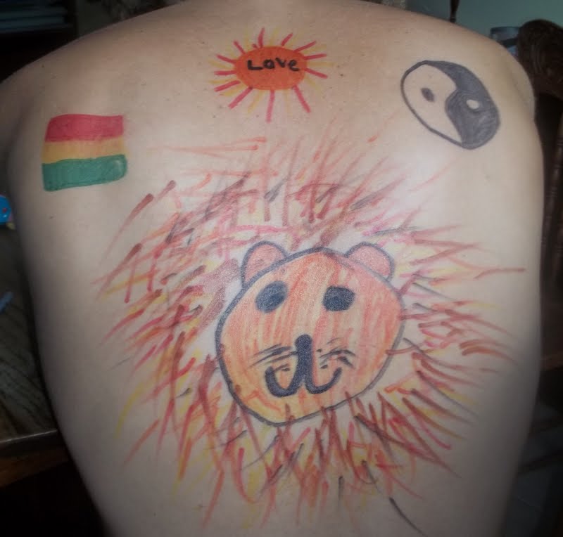 Life on the narrow path ...: Tattoos all around ...