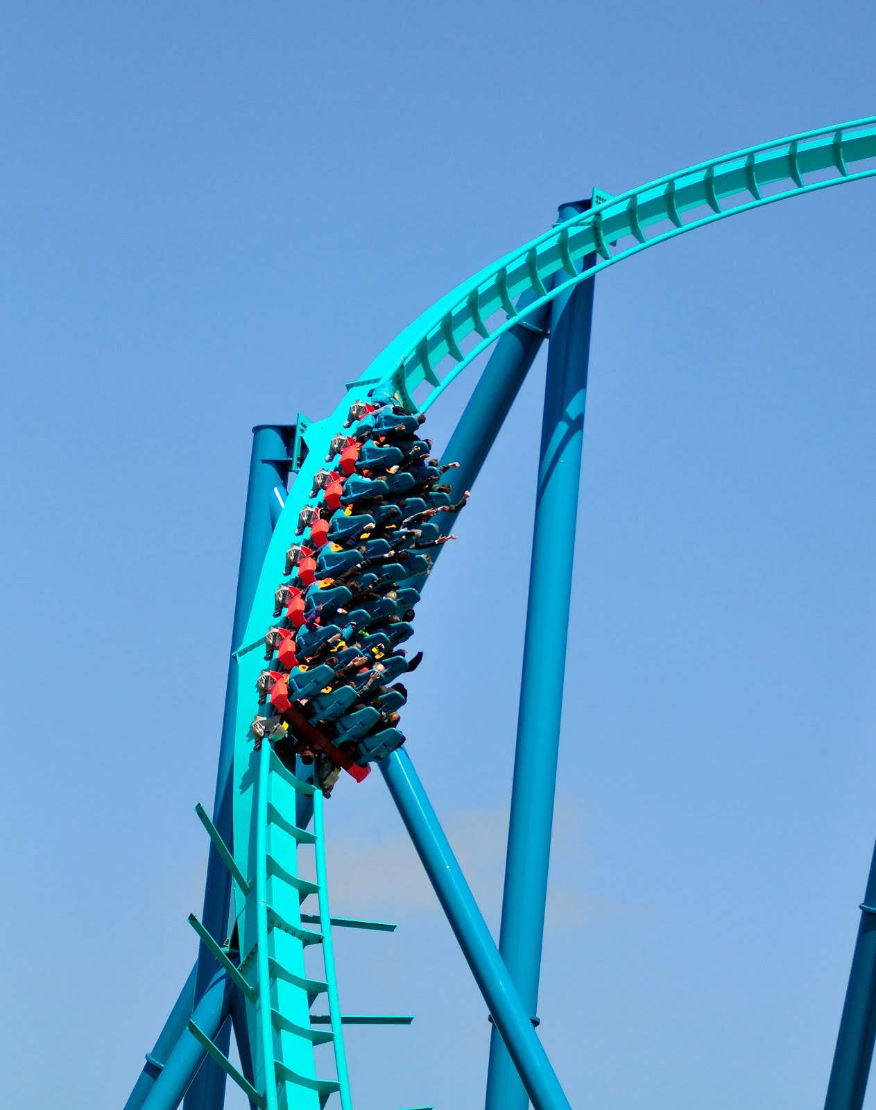 NewsPlusNotes: Scott and Carol Present: Leviathan at Canada's Wonderland