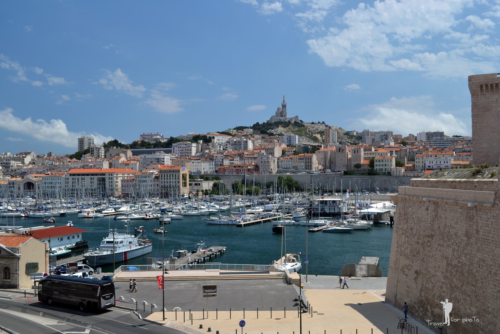 Marsilia, cel mai mare port mediteraneean...