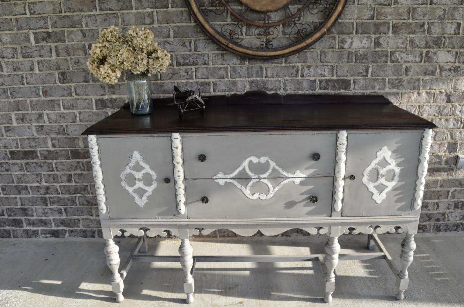 Carlee Lane: French Linen Buffet