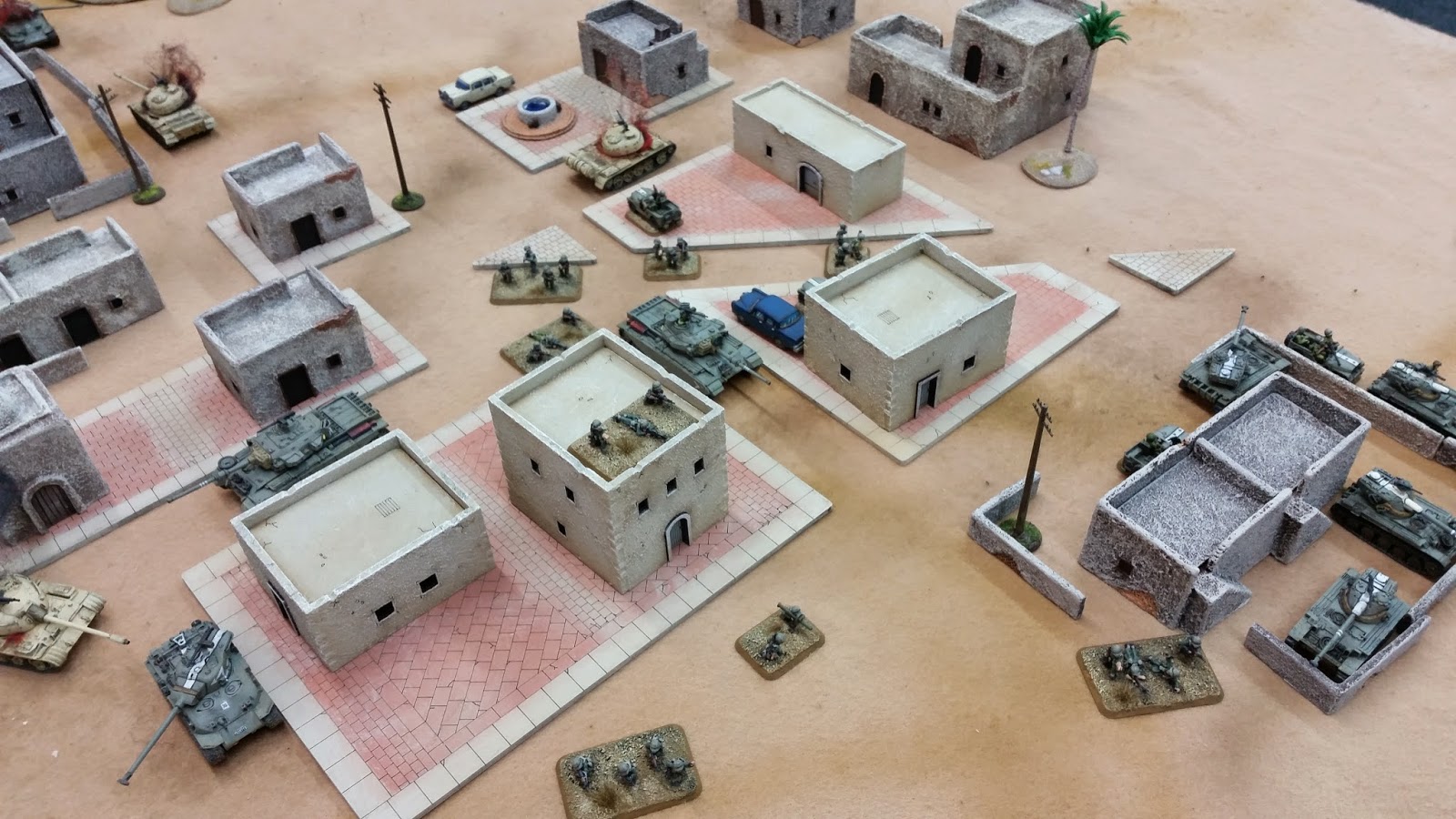 Broke Low: 15mm Crescent Root Desert Buildings