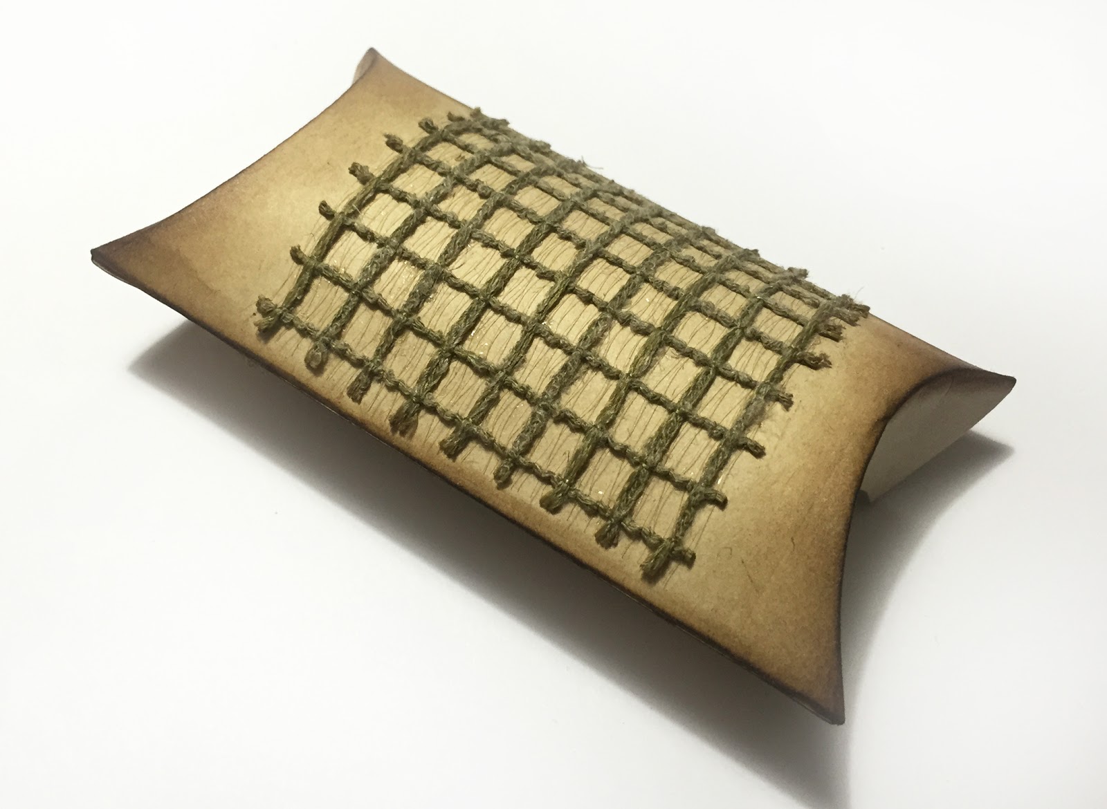 Sizzix Blog Hop: Die-cut gift boxes - Elina Stromberg