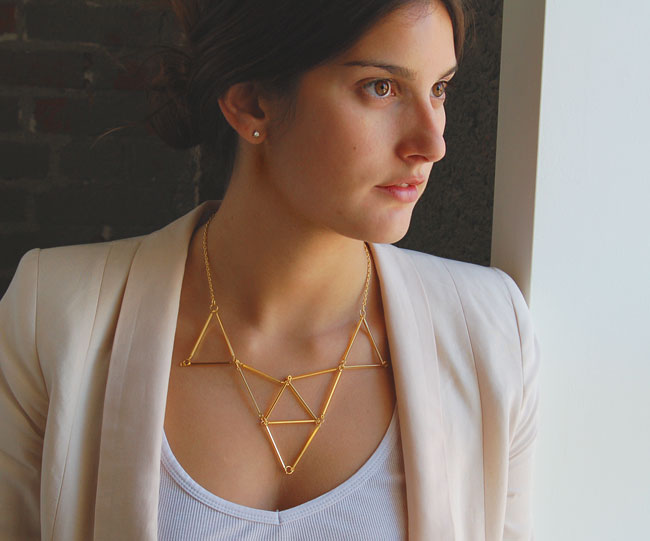 How to Make Triangle or Triangular Jewelry Tutorials / The Beading Gem