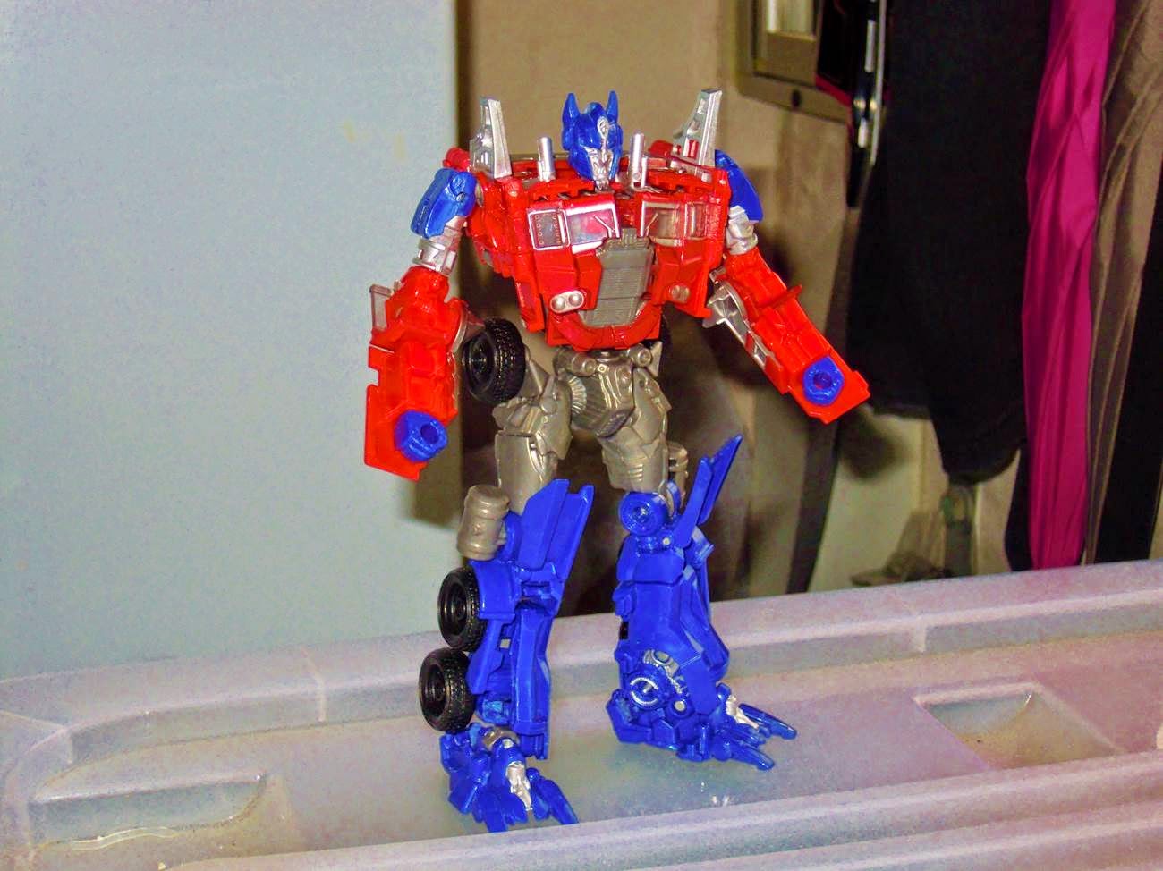 My KO Transformers & Etc: Bootleg AOE Evasion Optimus Prime - Minor ...