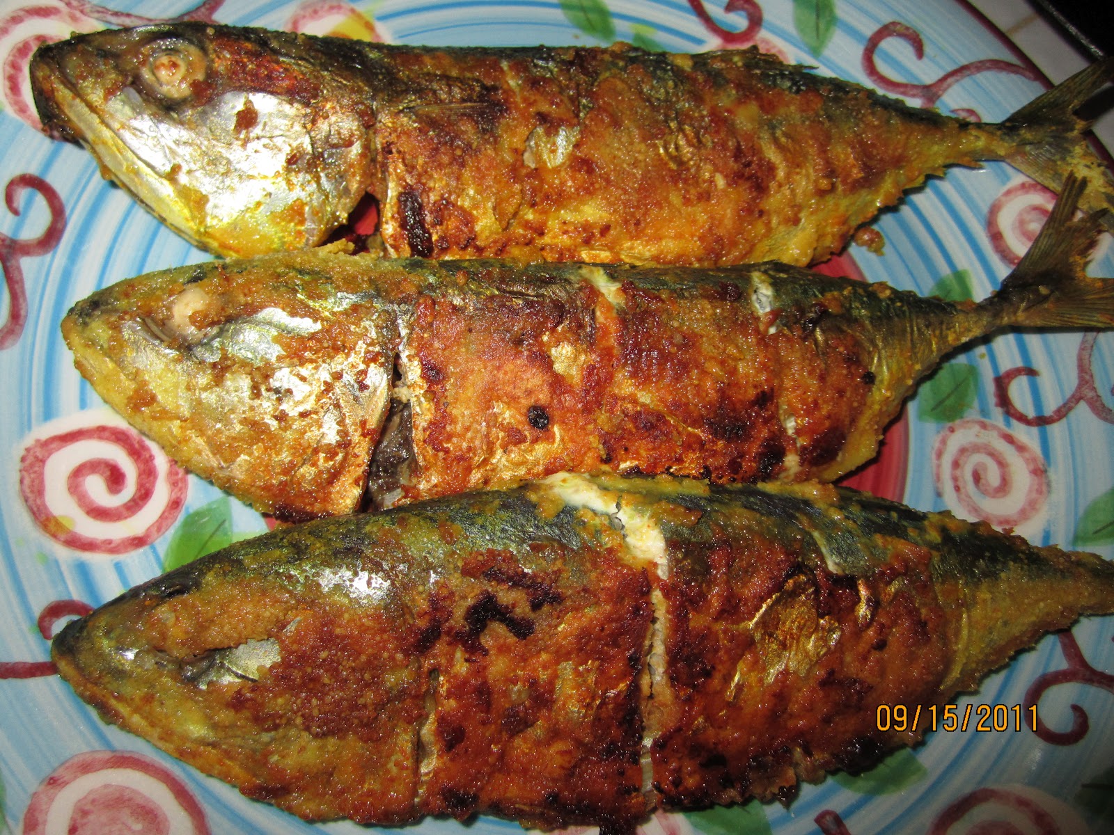 Indianfoodbazaar: Mum's Spicy Mackerel(Bangada) Fish Fry