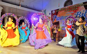 Mambulaoans WorldWide Buzz: Bicol relives Christmas folk tradition
