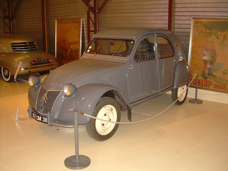 Kho Tàng Của Tôi : Xe con cóc Citroën 2 CV