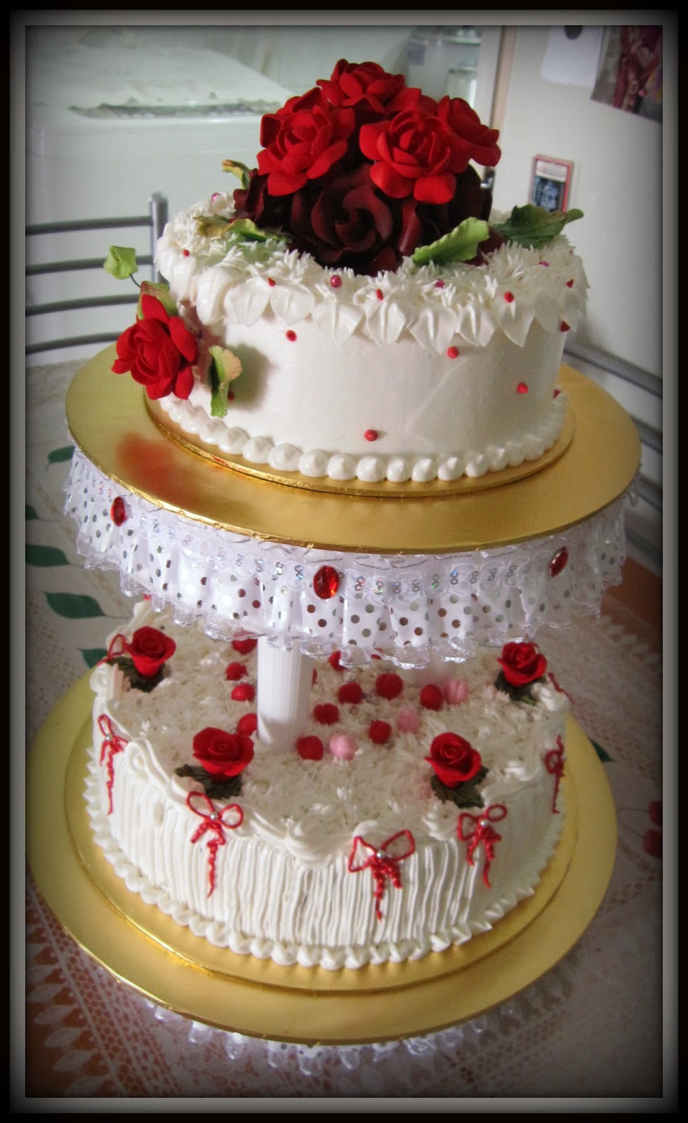 Norli Loves Cake : .: 2 tier Wedding Kek Merah Putih