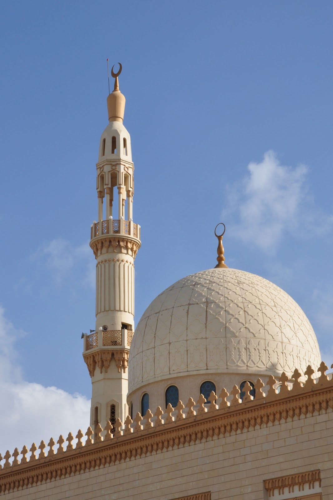Dubai Photo Story: Mosque in Satwa
