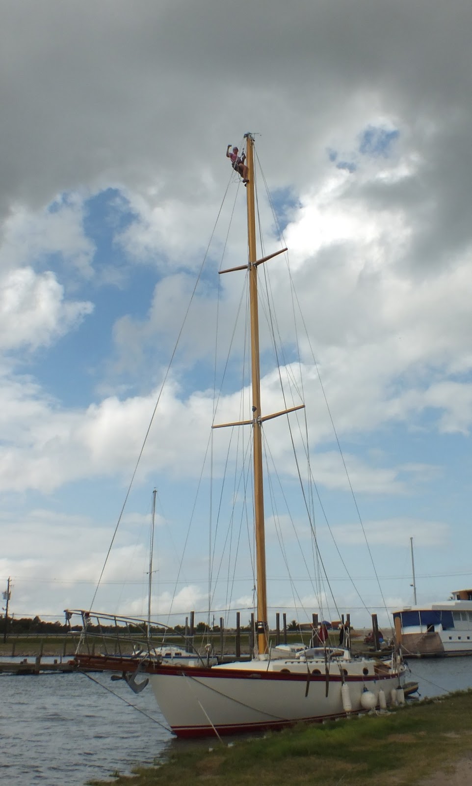 Impetuous Too: Raising a mast...