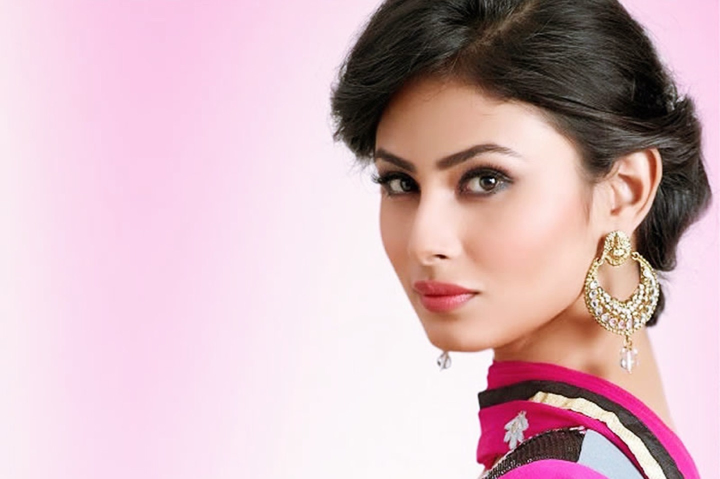 mouni roy in naagin hd wallpaper