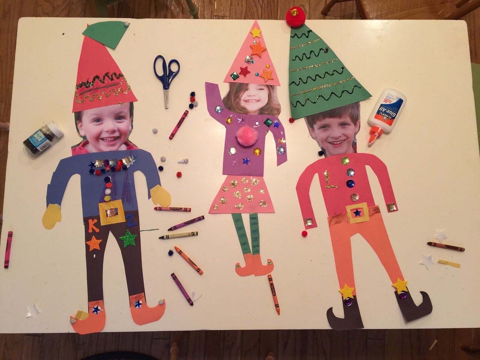 Momfessionals: Christmas Craft - Elf Yourself ;)