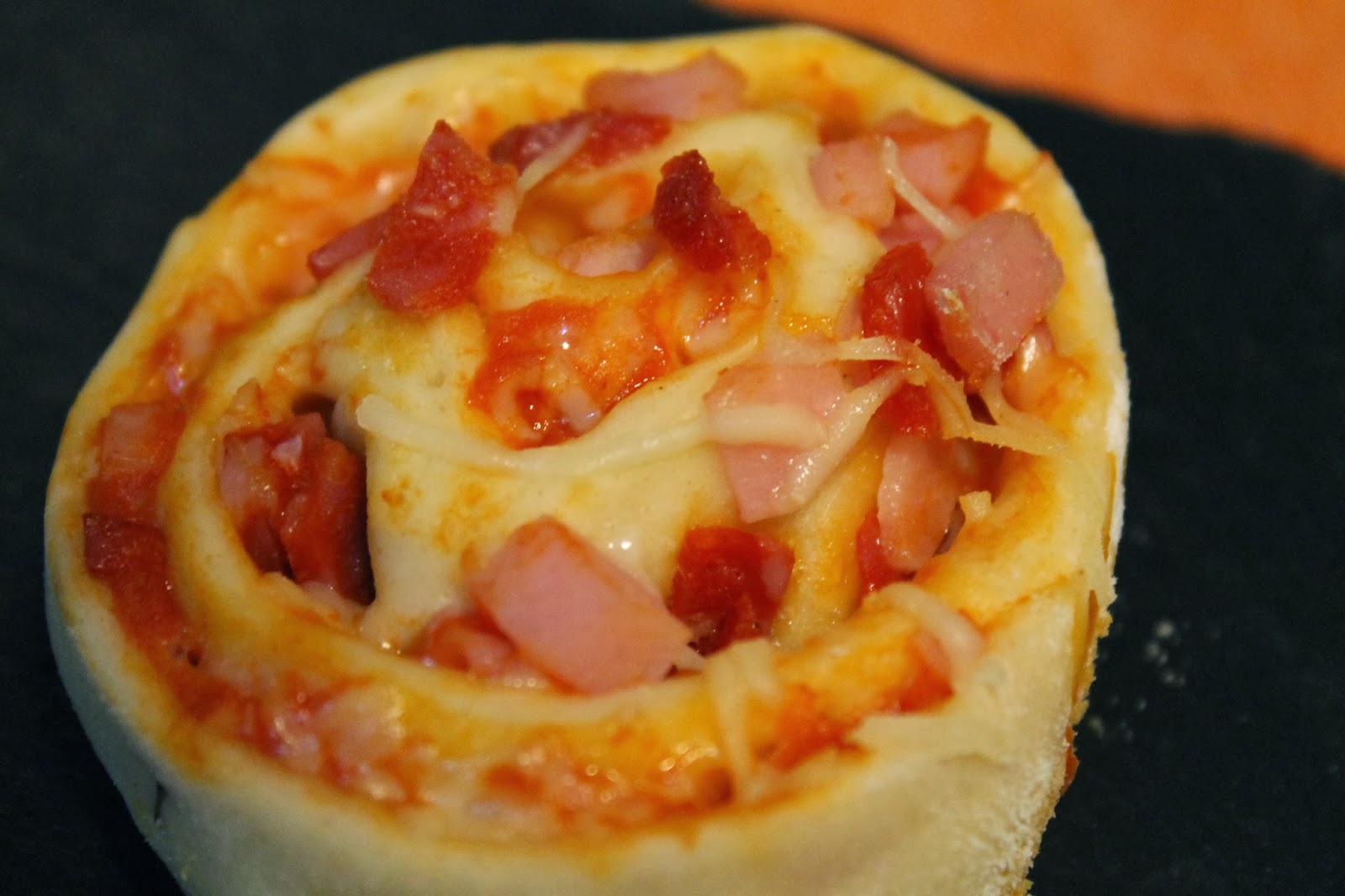 Pomporones: ROLLO DE PIZZA