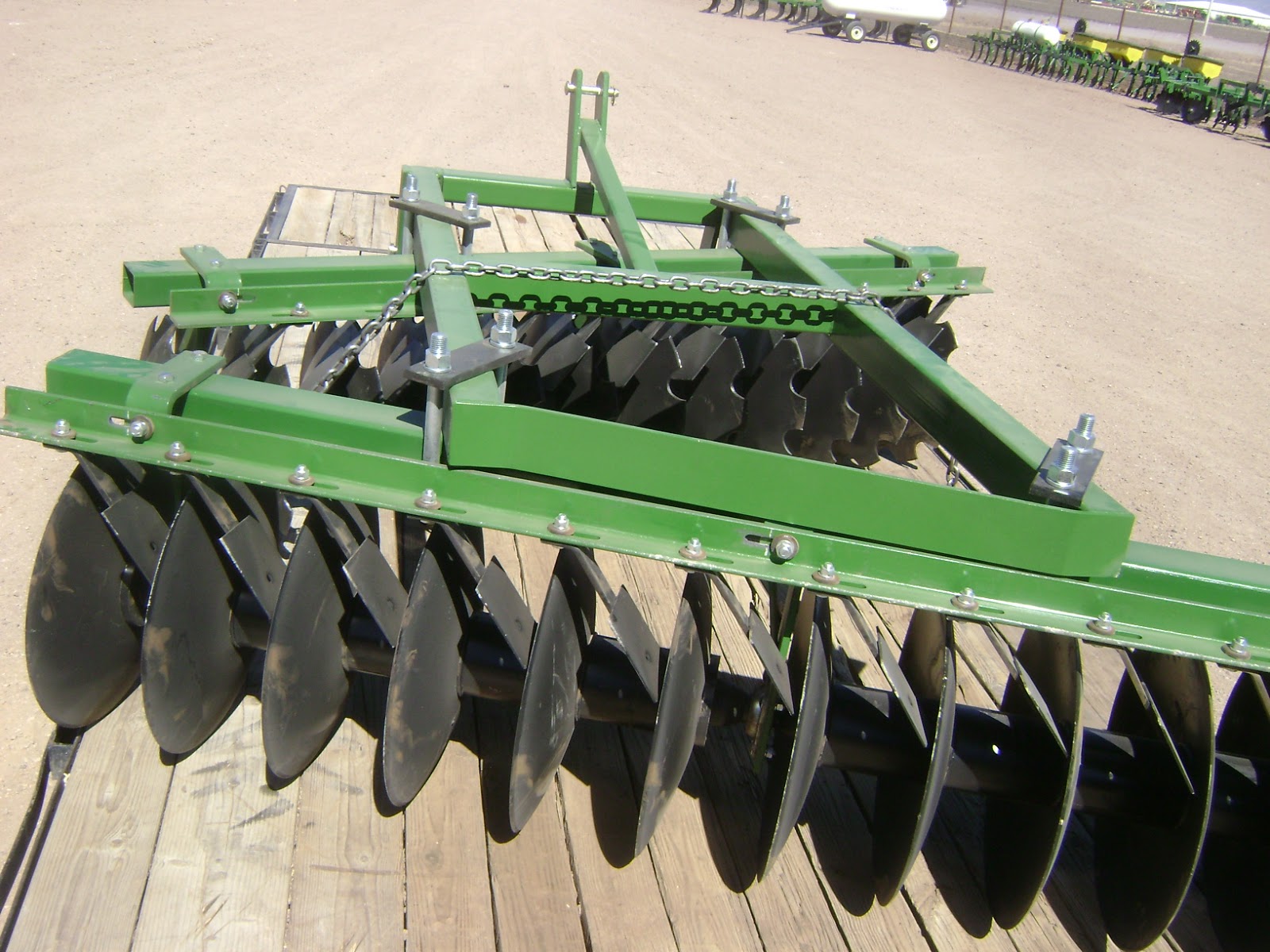 MAQUINARIA AGRICOLA INDUSTRIAL: Rastra Agrícola de 24 Discos 22 ...