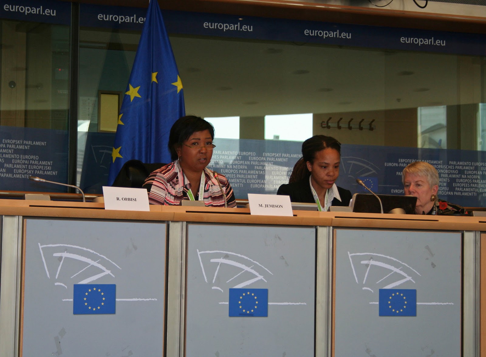 Space Quotes / Souvenirs d'espace: Interview du Dr Ronke Olabisi ...