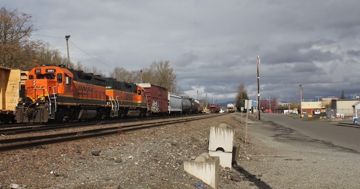 Railfan in Sumas, WA: sunny, BNSF switchers 2651/GP39-3 and 2291/GP38-2, 10am...6 Mar, 2016
