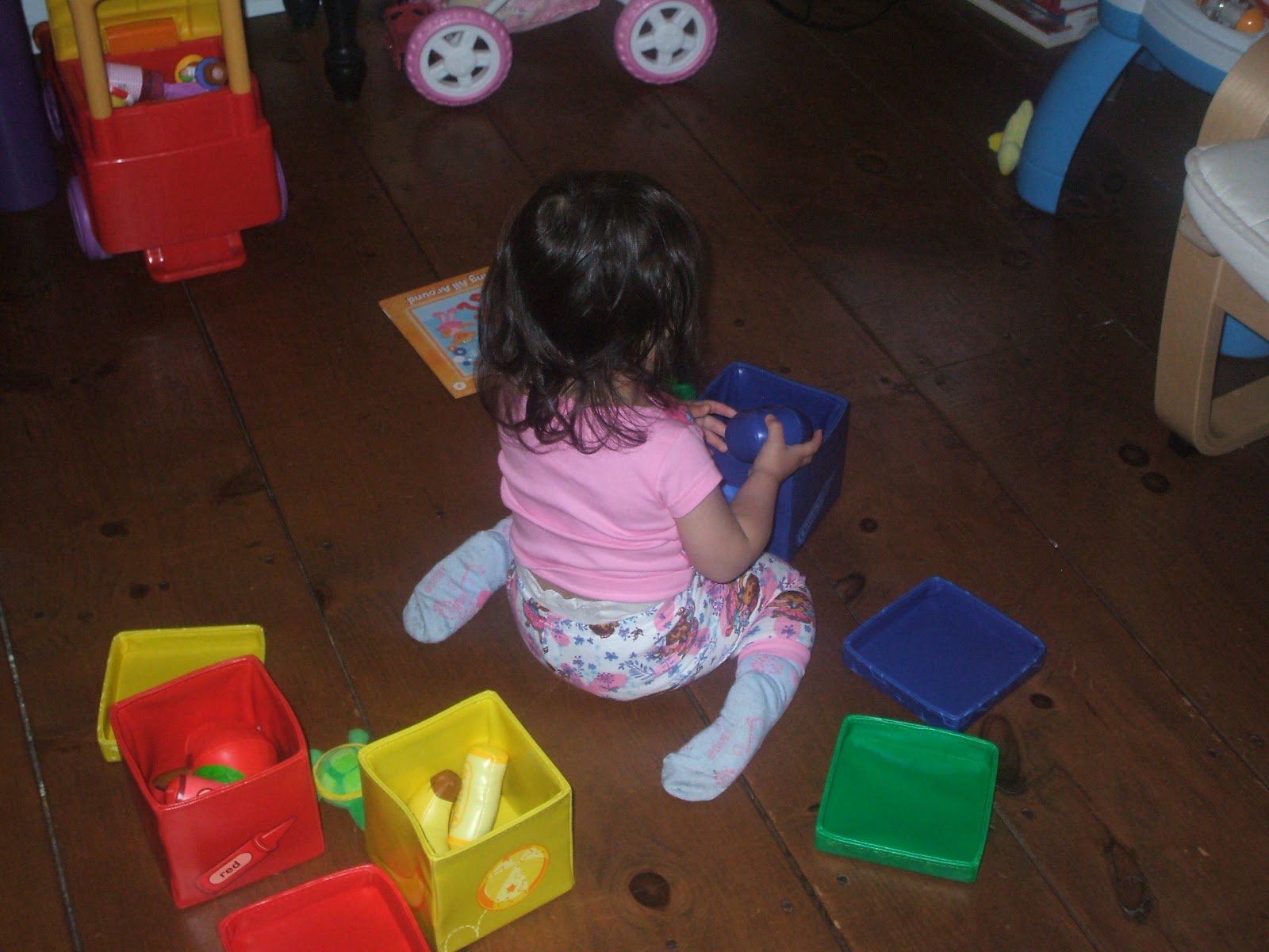 Inspired by Savannah: Savannah is Loving Her Color Discovery Boxes From ...