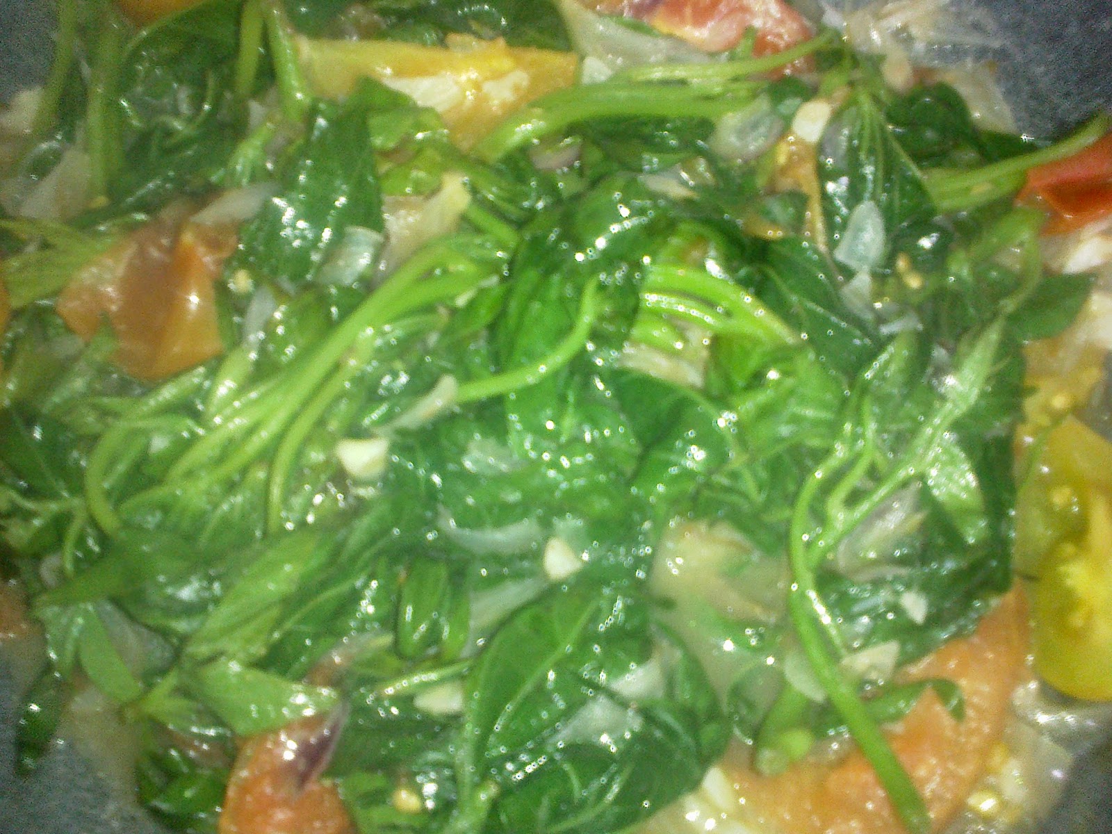 dalikan: Organic Food: Vegetable Sauté - Camote (Sweet Potato) Tops