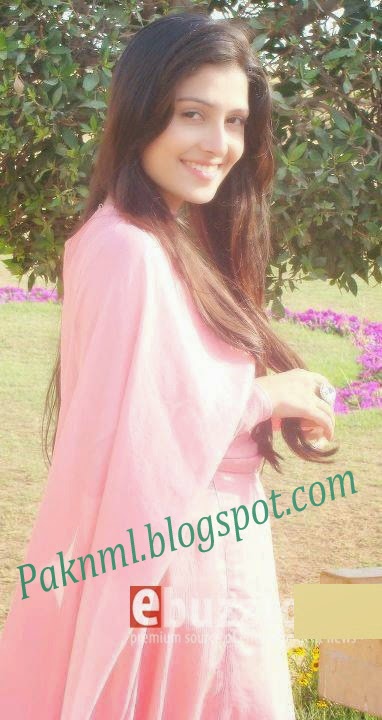 Beautiful Pakistani Actress & Model Aiza Khan Beautiful & Hot Pics ...