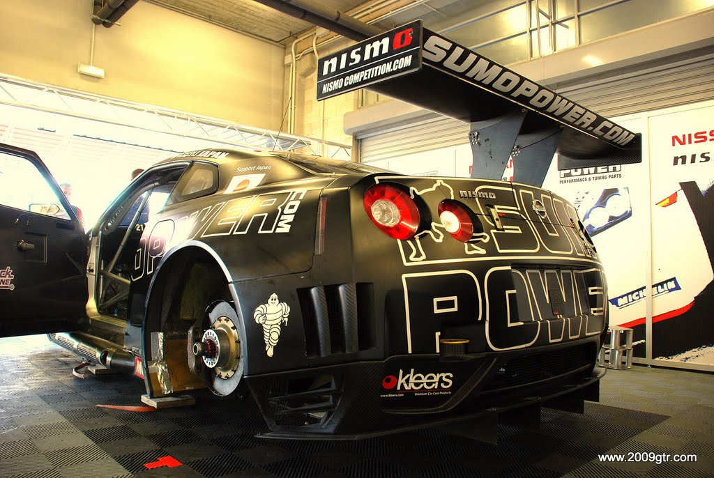 Sumo Power FIA GT1 Nissan GT-R: Up Close and Personal - 2009gtr.com