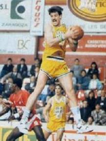 BALONCESTO HISTORIA DE LOS MEJORES: Tom Scheffler; Pivot puro y duro