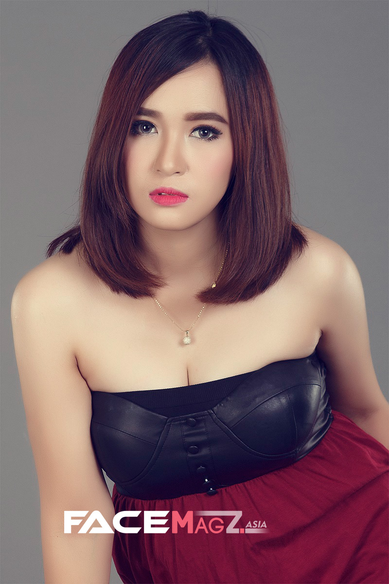 Foto Sexy Melly Models Indonesia - Cewek Igo 2017